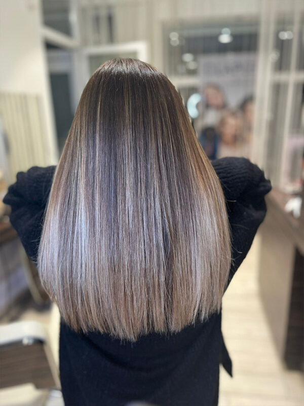 coiffure afro bruxelles - Adèle Simo - défrisage américain lissage coiffeur